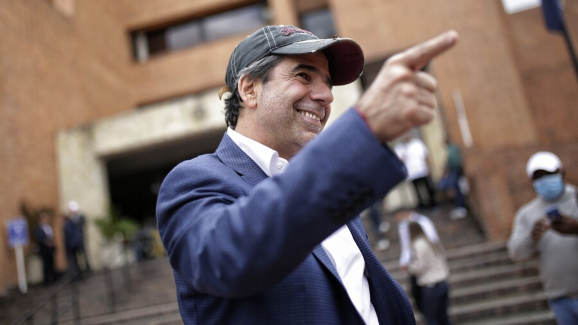 Alex Char sigue arrasando en la intención de voto en todas las ...