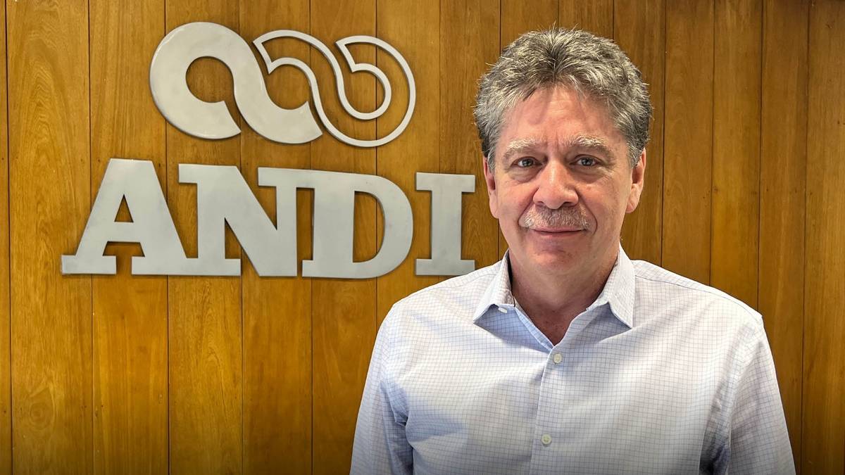 Salario mínimo: Bruce Mac Master pide a sindicatos y gremios concertar ...