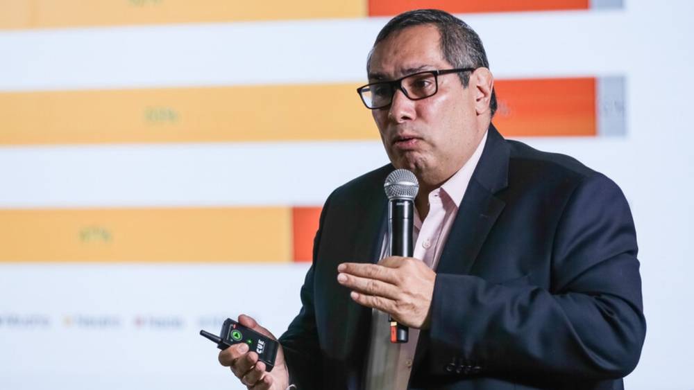 Entrevista con César Caballero, director de la firma Cifras y Conceptos