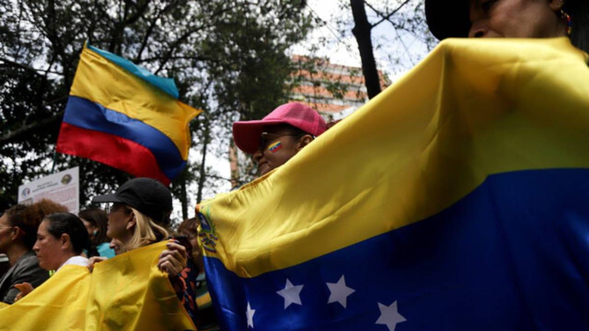 La oposición venezolana acusó a Maduro de consumar un golpe de Estado