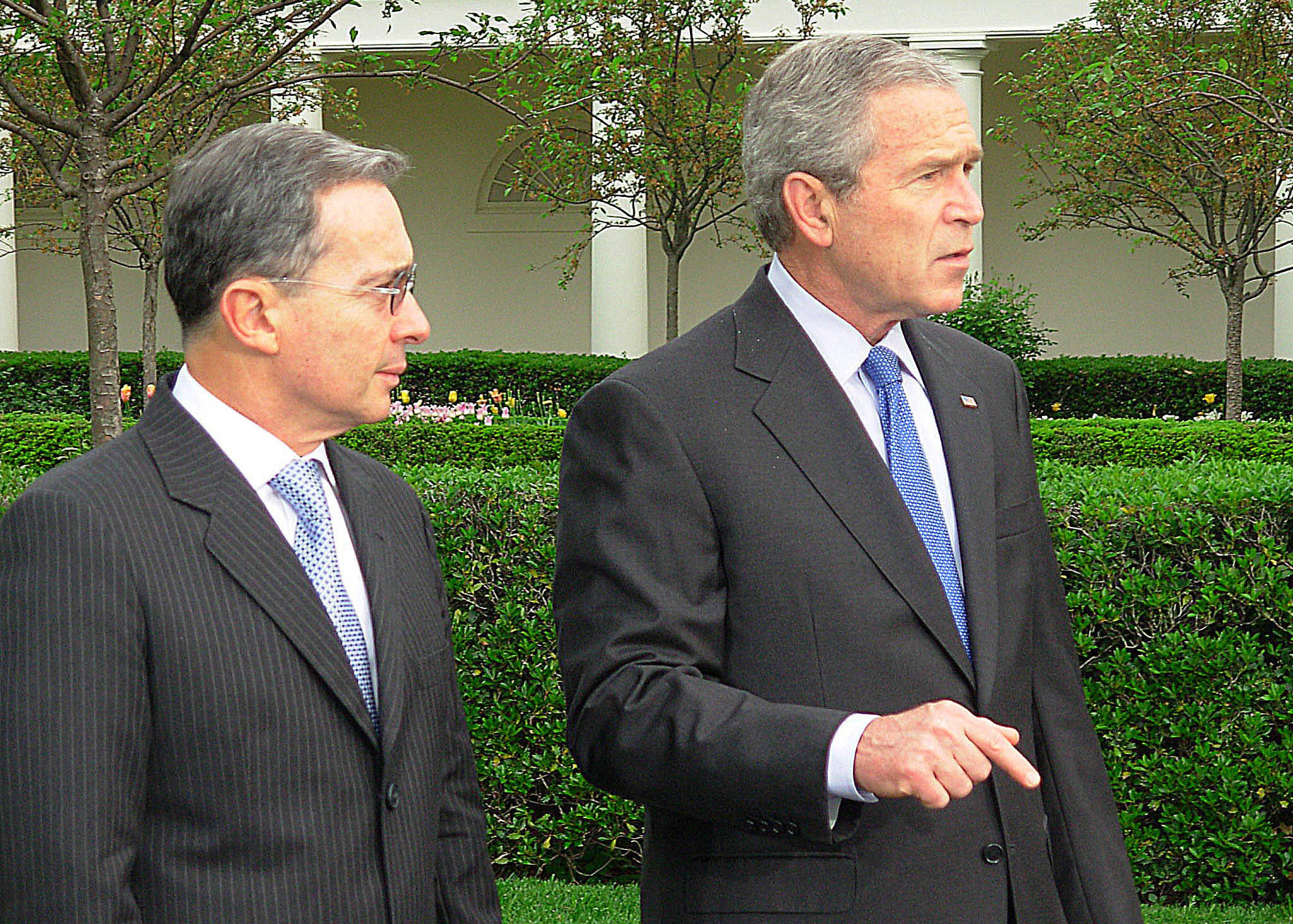 Plan Colombia: ¿qué fue y por qué vuelve a enfrentar a Uribe y a Santos?