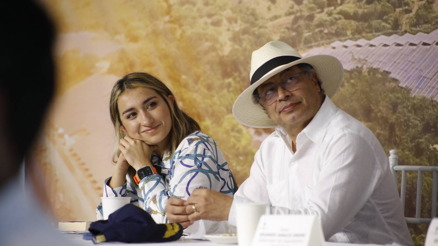 Laura Sarabia aclara: Portugal no reconoce contrato de pasaportes ...