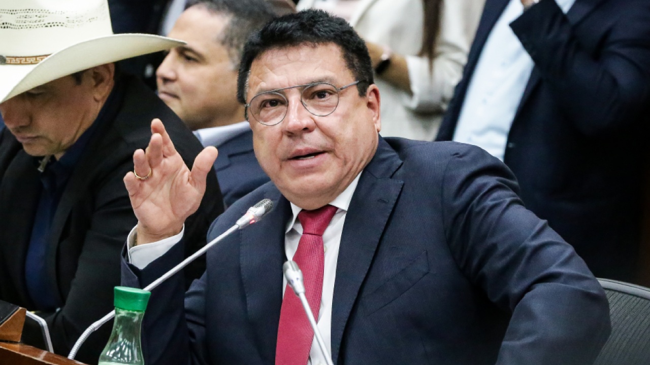 Miguel Ángel Pinto, nuevo presidente de la Comisión Séptima ...