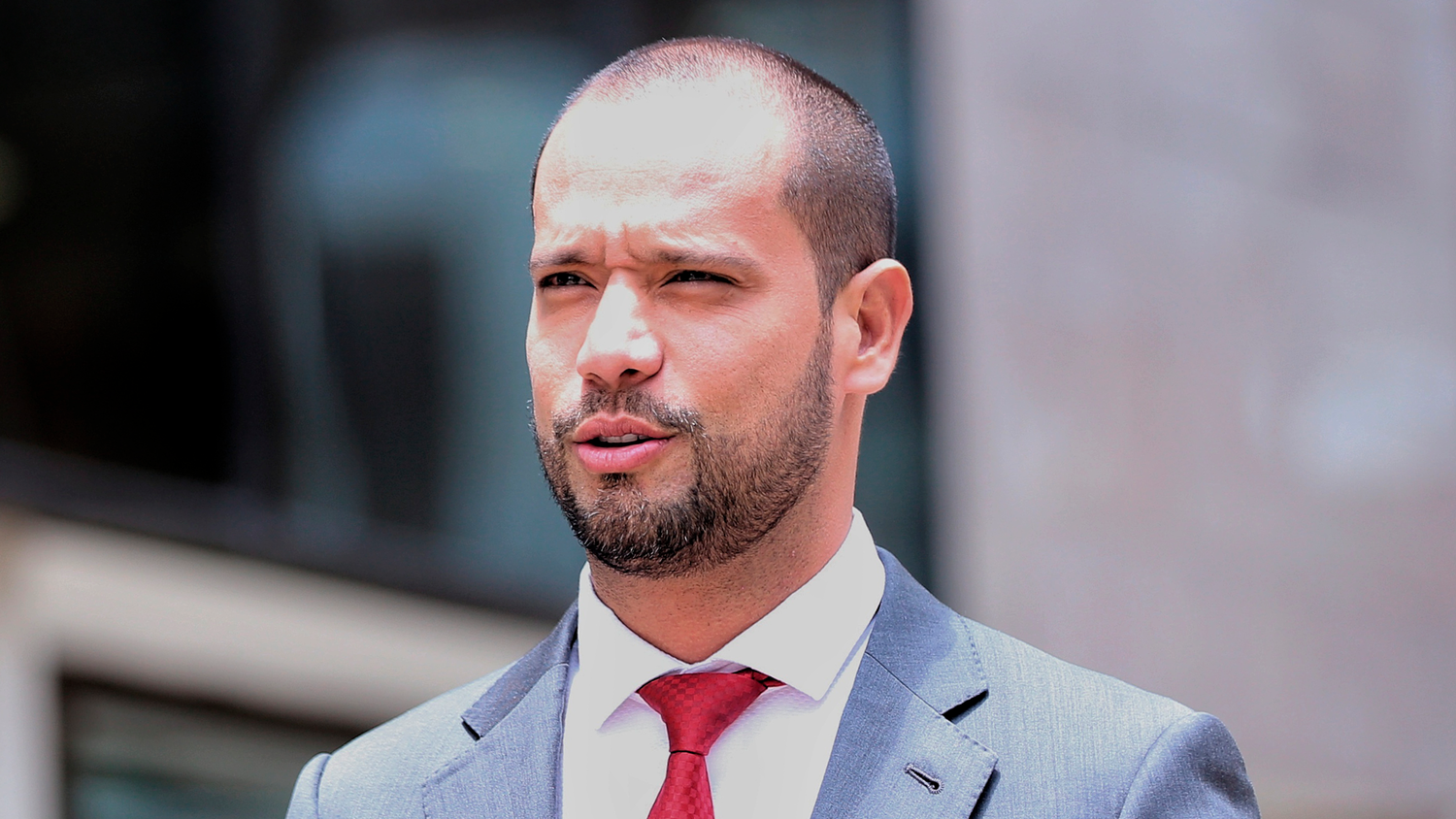 Diego Cadena, condenado a 7 años de casa por cárcel por soborno a exparamilitar Monsalve