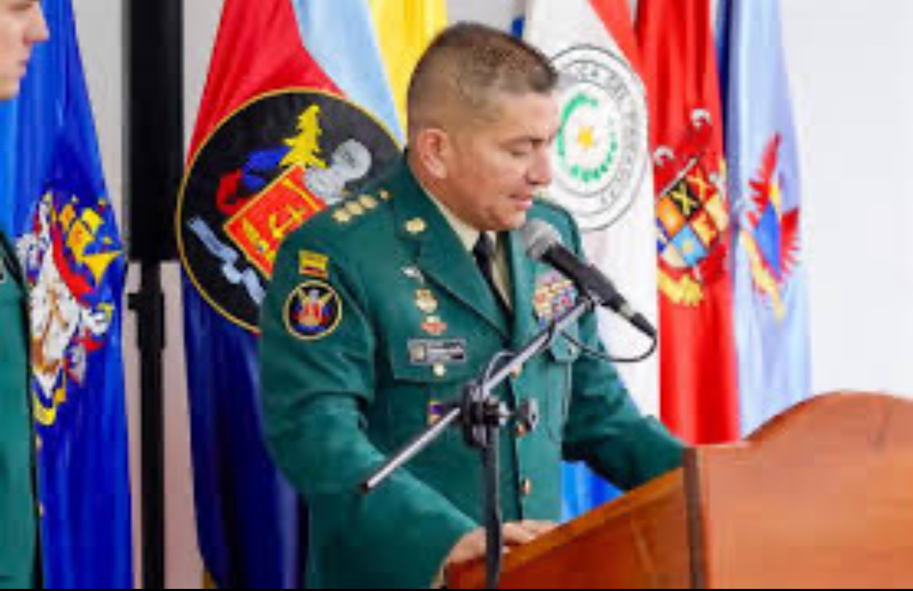 El presidente Petro notificó por X la salida, por narcotráfico, del ...