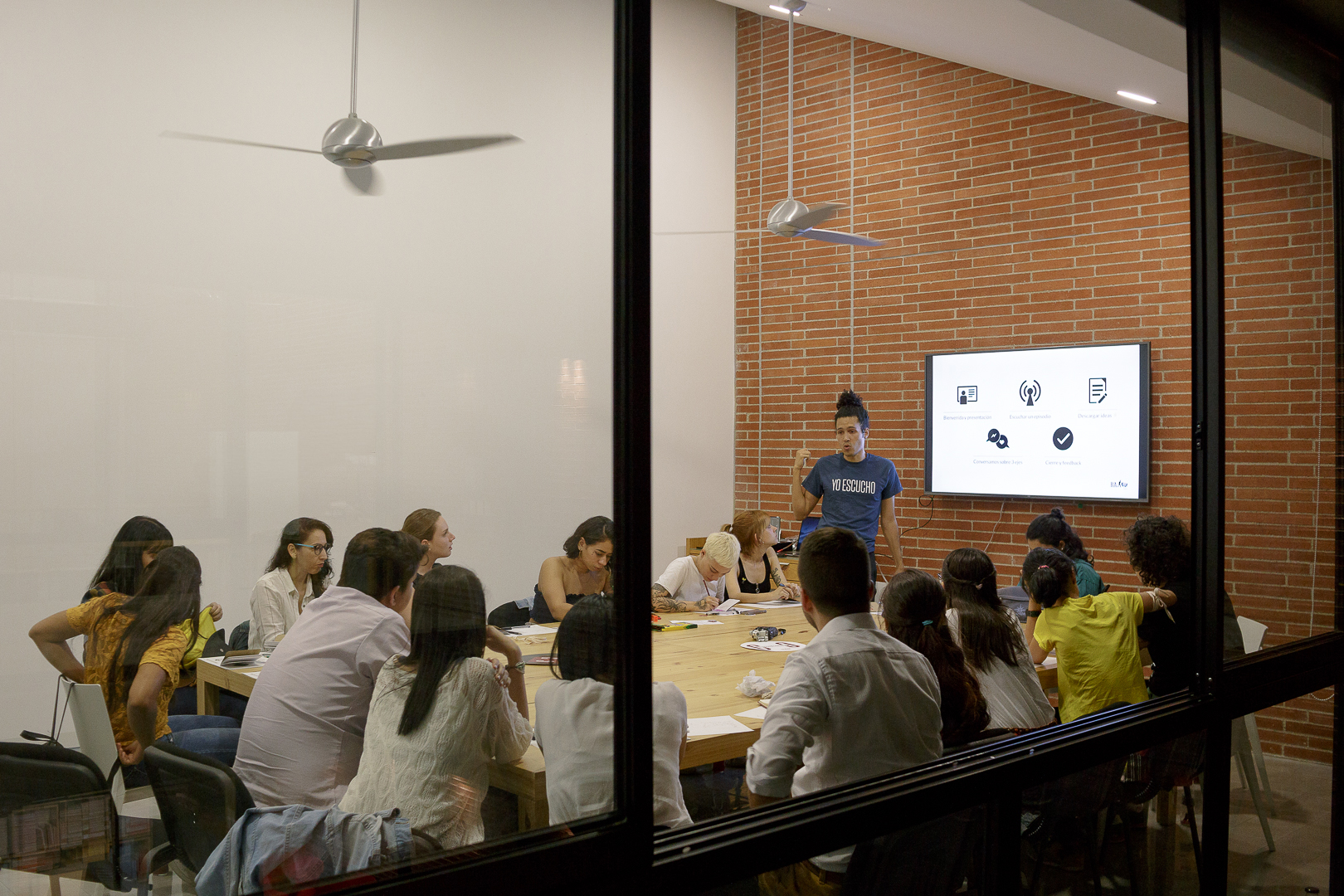 Jorge Caraballo: el escritor que enseña a escuchar