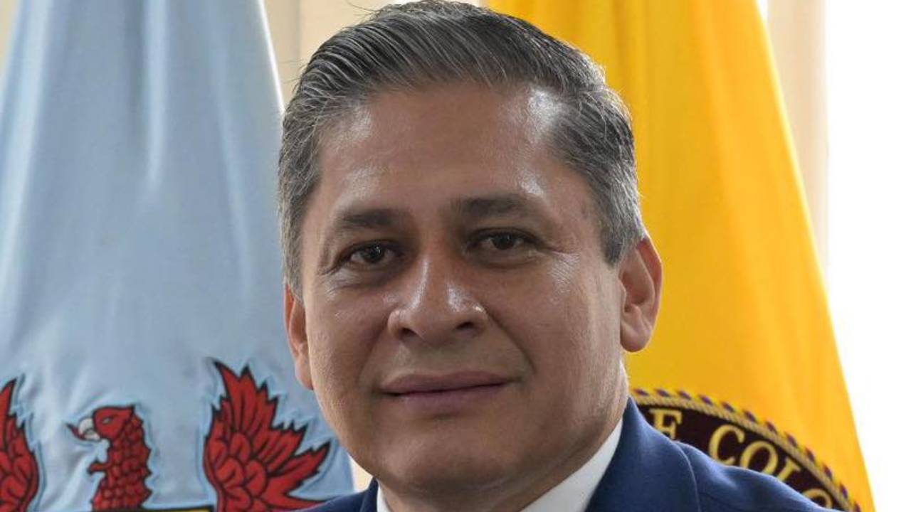 Renuncia José Henry Pinto, director de Aerocivil: ¿qué deja tras siete ...
